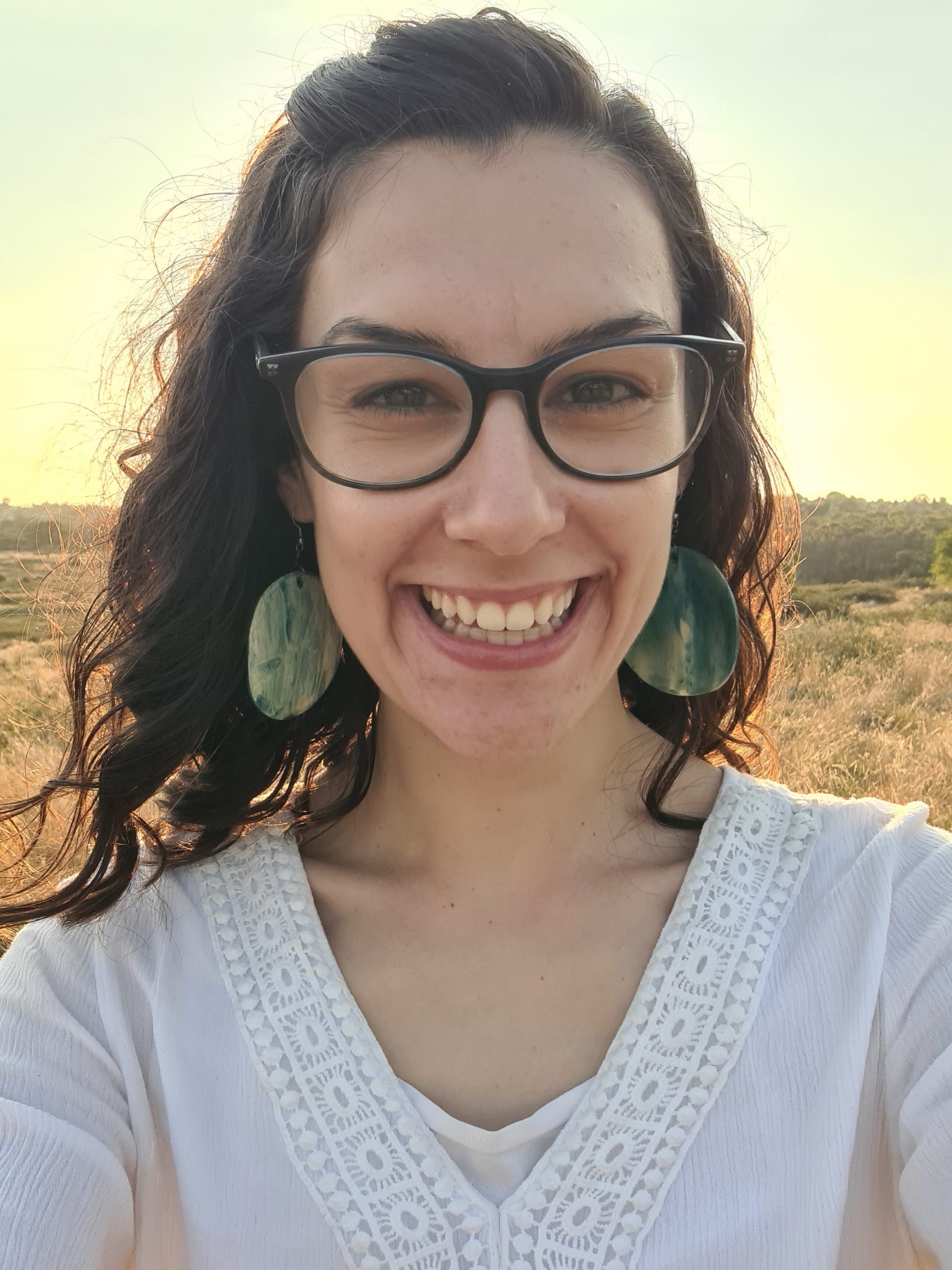 Meet Play Therapist Hannah Elms - Kindred Art Space